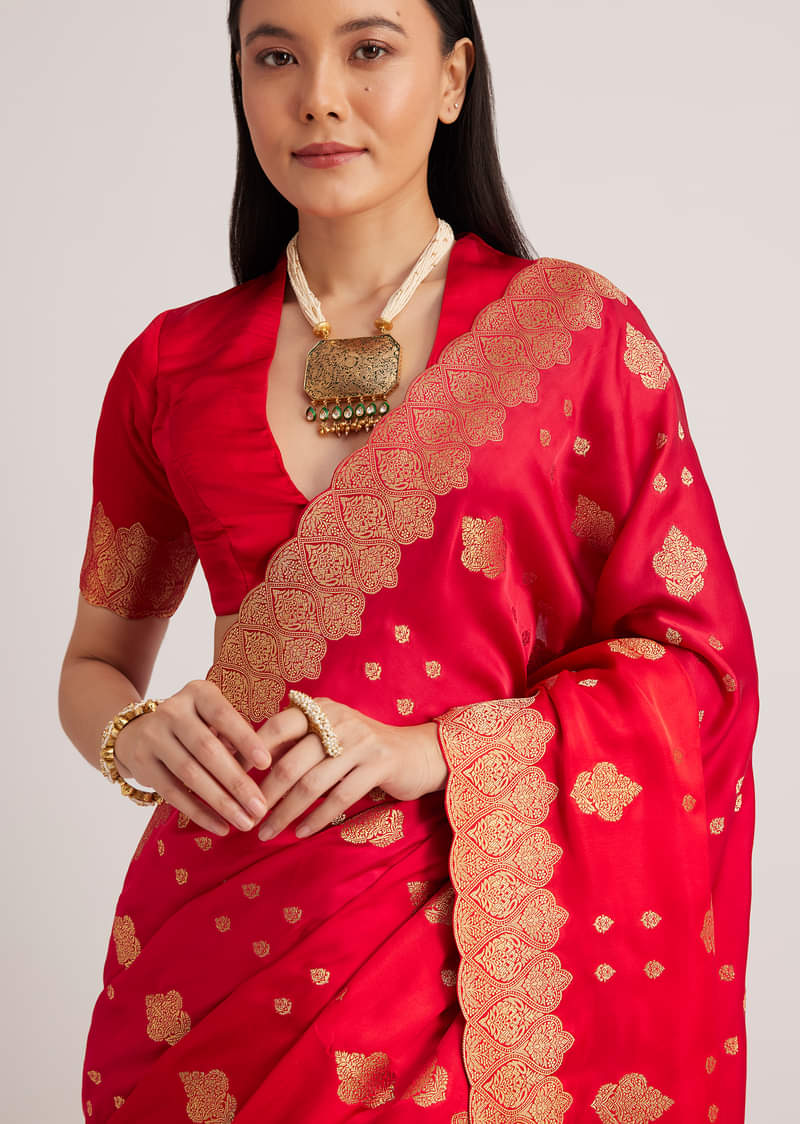 Buy Red Satin Silk Butti Woven Saree With Scallop Brocade Border | KALKI Fashion Global