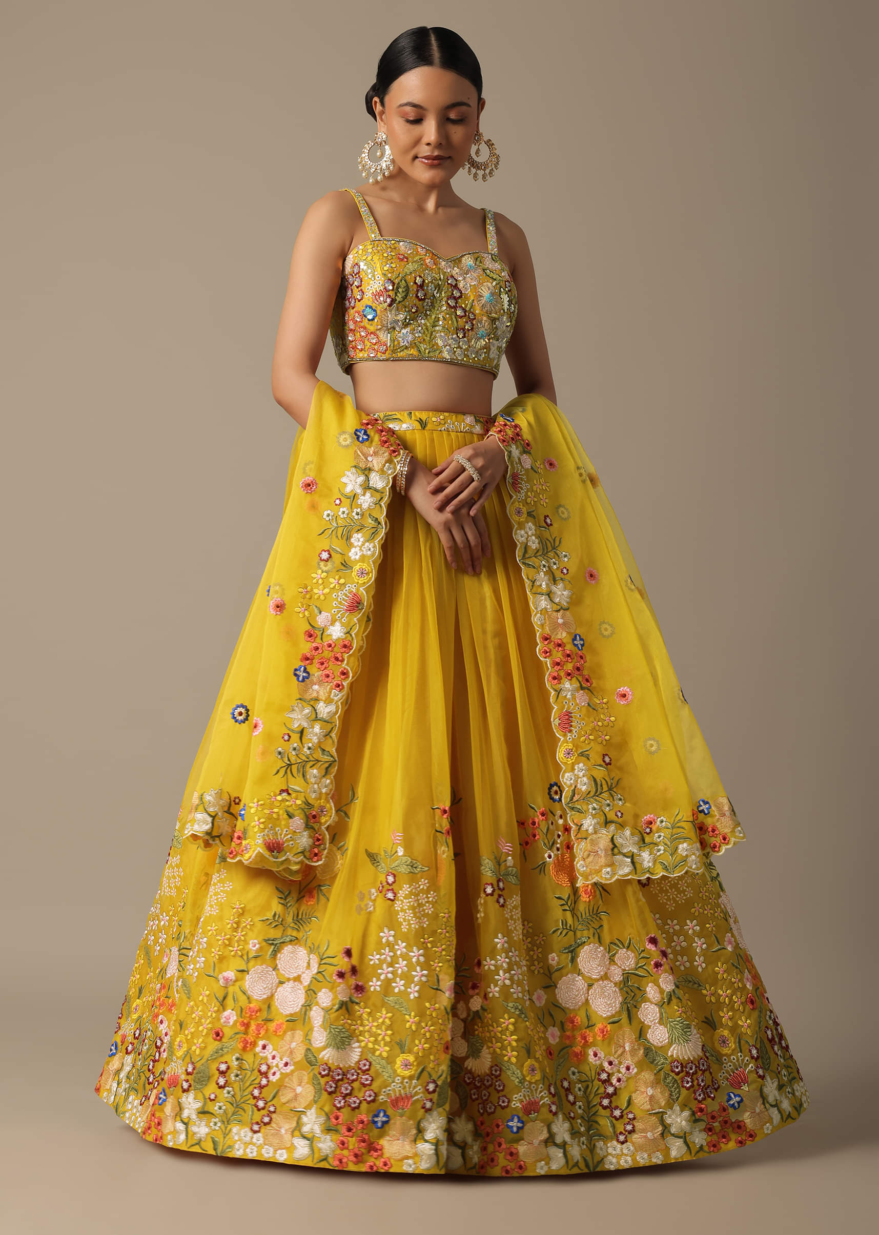Buy Yellow Organza Lehenga Set With 3D Floral Embroidery | KALKI ...